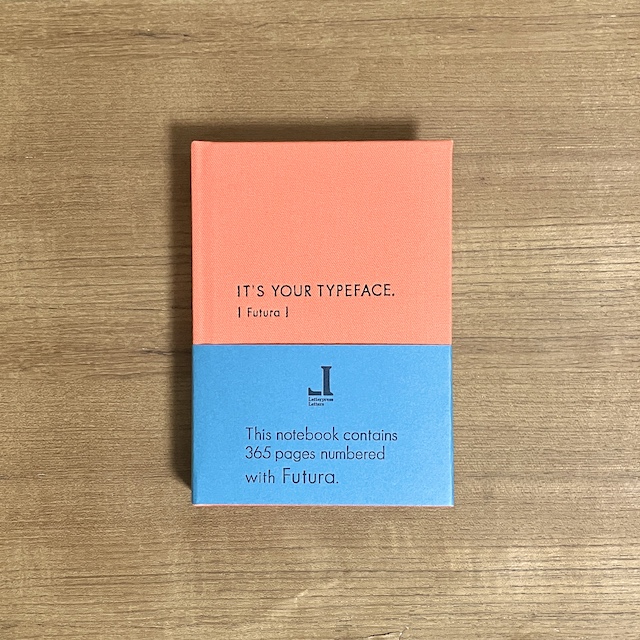 タイプフェイスノートブック FUTURA サーモンピンク｜モノづくりを楽しむサイト cotora monora (コトラモノラ)